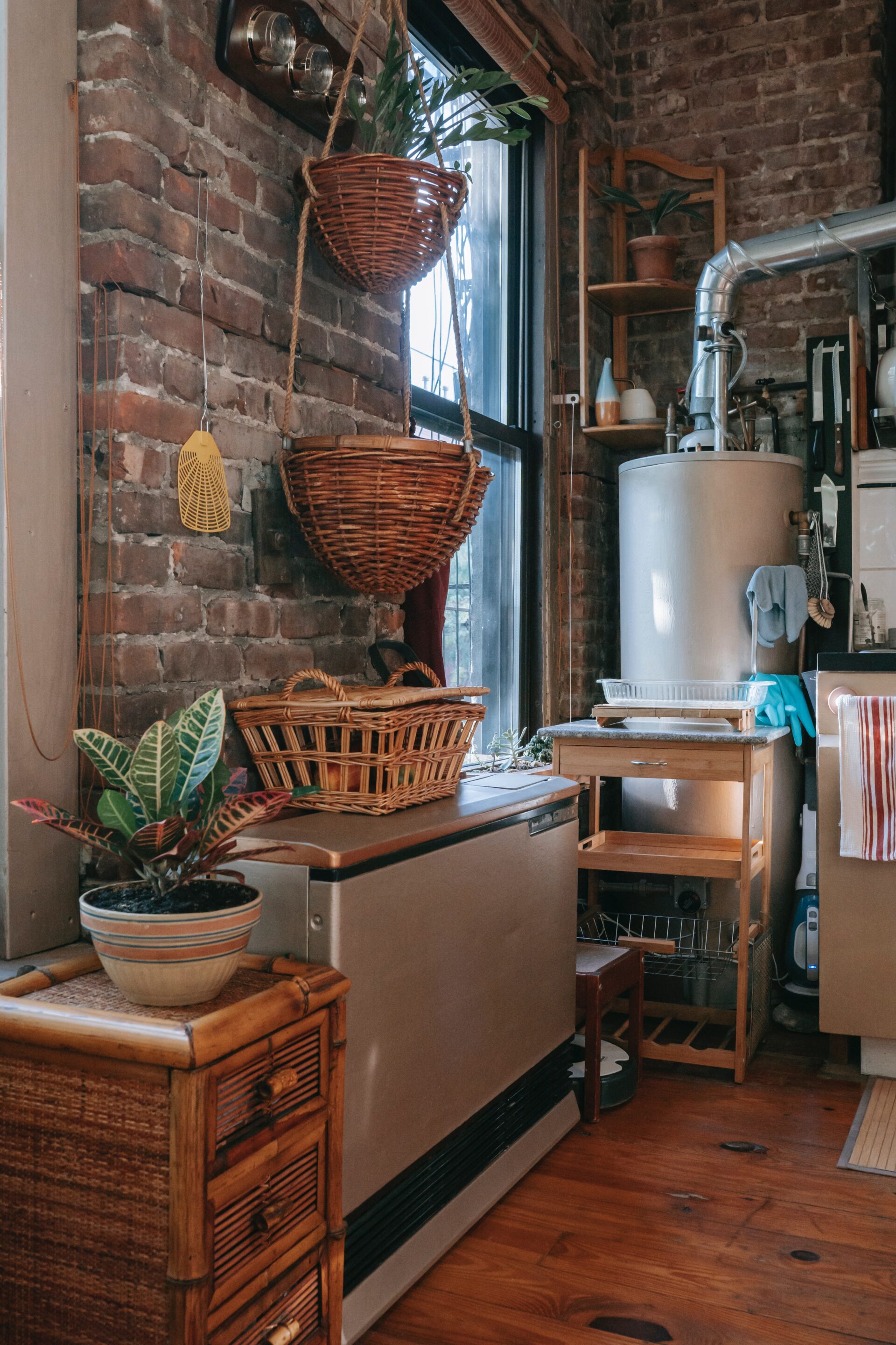 Easy Steps to Maintain Your Propane Water Heater » Superior Plus Propane